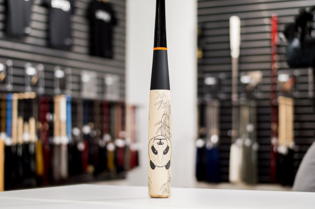 What Pros Wear: Top 5 Victus Custom Bats for Players' Weekend | Mookie ...
