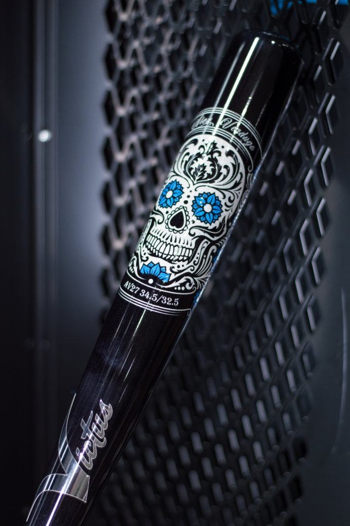 What Pros Wear: Top 5 Victus Custom Bats for Players' Weekend | Mookie ...