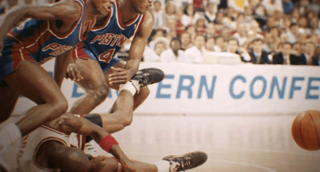 What Pros Wear: Every Sneaker Worn in The Last Dance: Episodes 3 & 4 ...