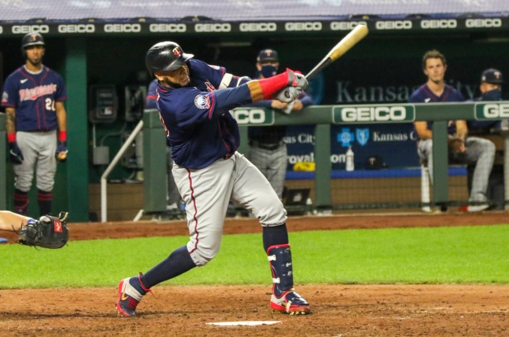 What Pros Wear: Nelson Cruz’ Nike Alpha Huarache Elite 2 Mid Cleats ...