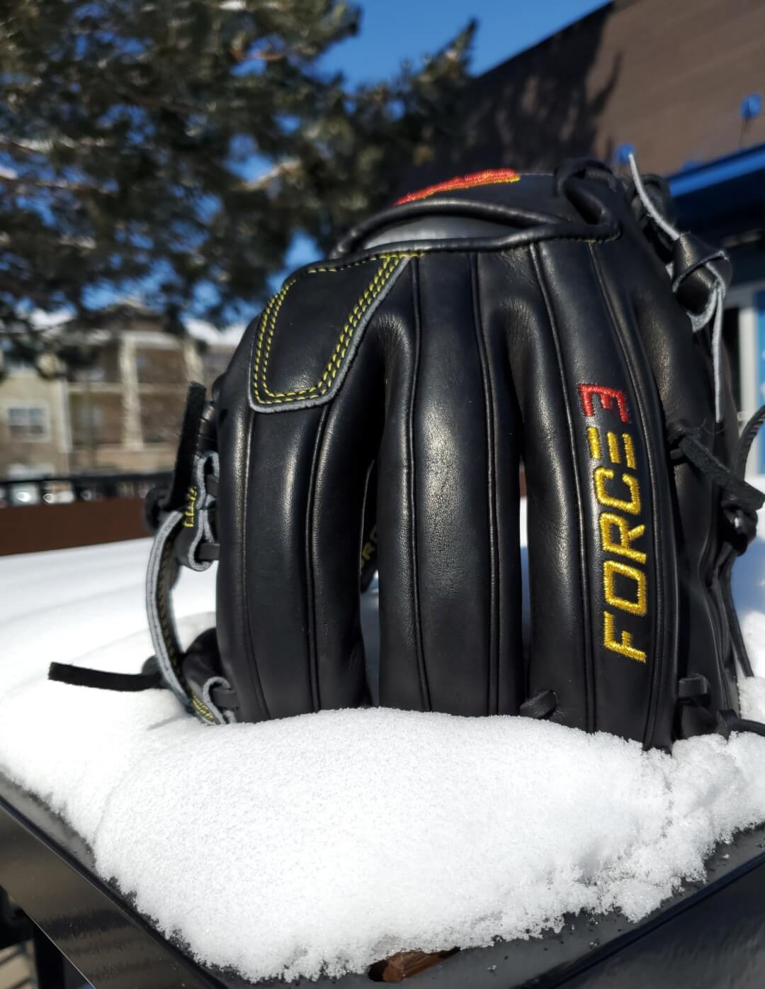 What Pros Wear: Unboxing, First Impressions | Force3 Elite Series F3 ...
