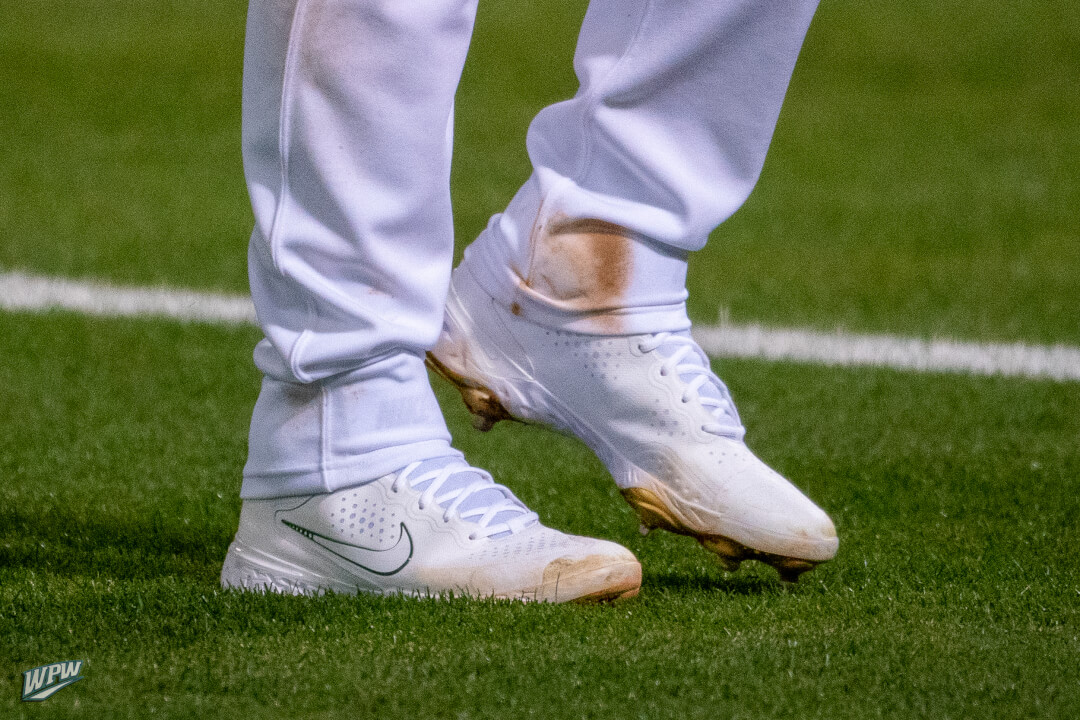 What Pros Wear: - What Pros Wear