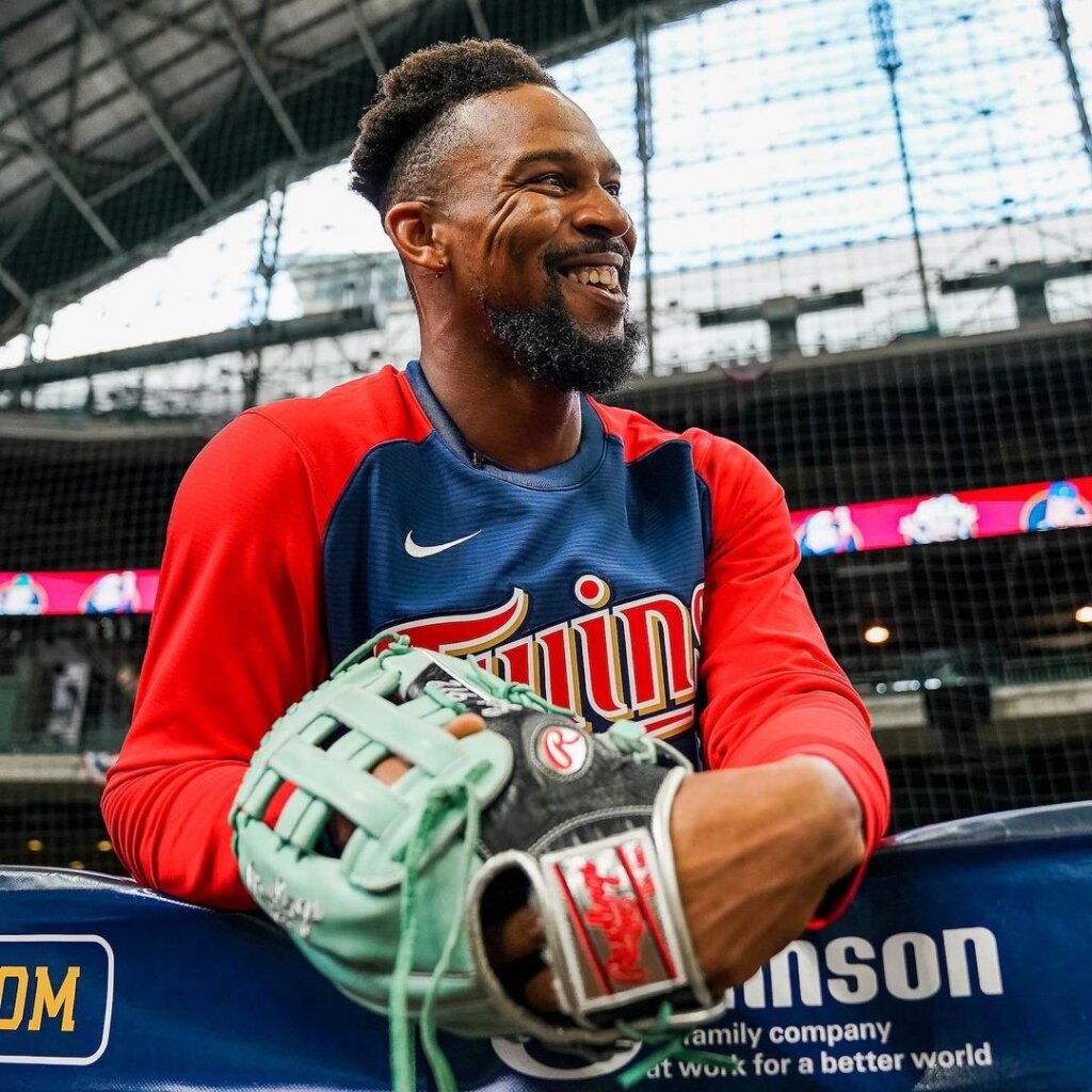 What Pros Wear: Byron Buxton's Rawlings Pro Preferred PROJD-6KO Glove ...