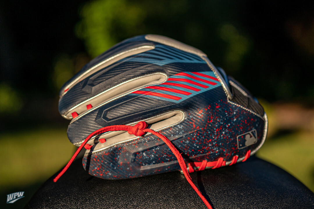 What Pros Wear: Premiere: Rawlings REV1X, Francisco Lindor's ...