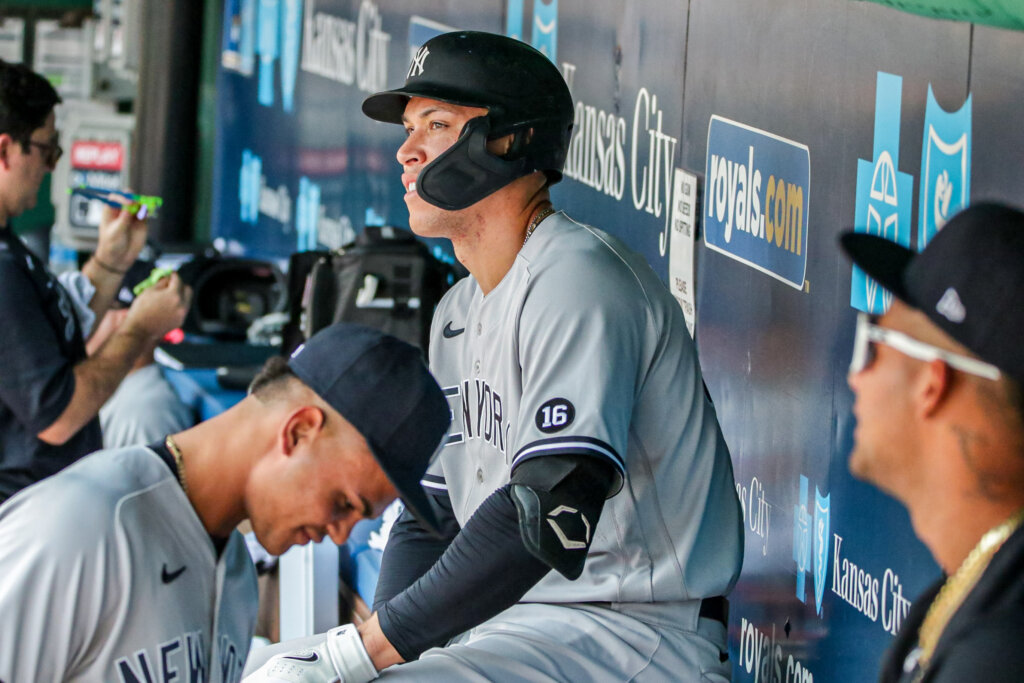 What Pros Wear: Aaron Judge’s Evoshield PRO-SRZ Elbow Guard - What Pros ...