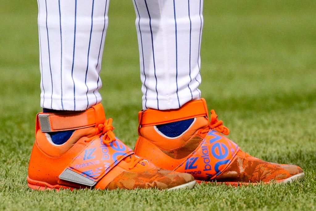 What Pros Wear: What Cleats Do Pro Baseball Players Wear? Here's Your ...