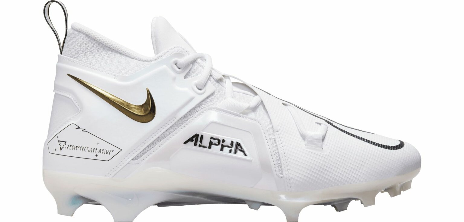 What Pros Wear: QB Buying Guide: Best (and Budget) gear for ...