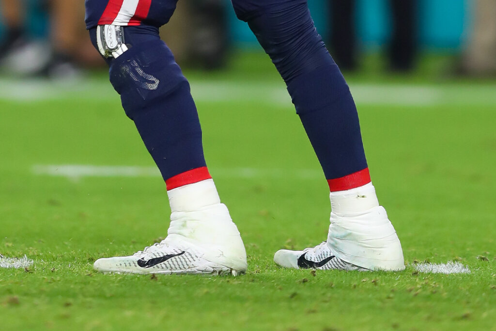 What Pros Wear: Mac Jones' Nike Alpha Menace Pro 2 Cleats - What Pros Wear
