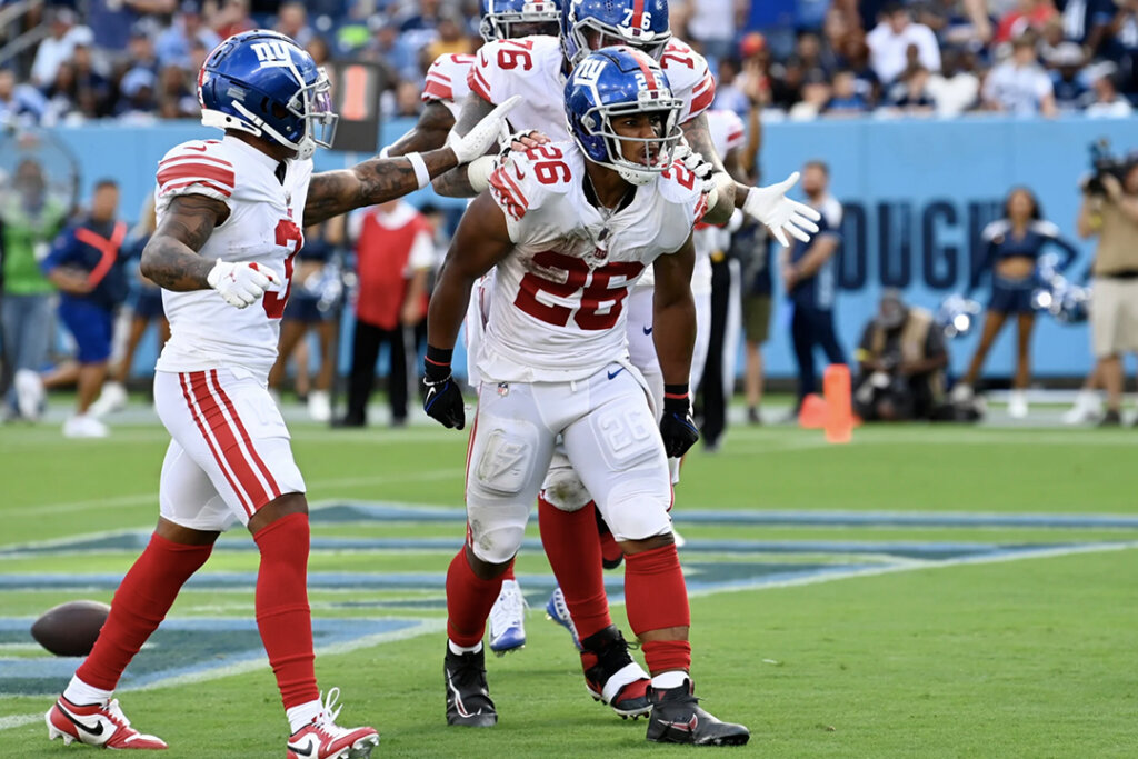 What Pros Wear: Saquon Barkley's Nike Alpha Menace Elite 3 Cleats - What Pros Wear