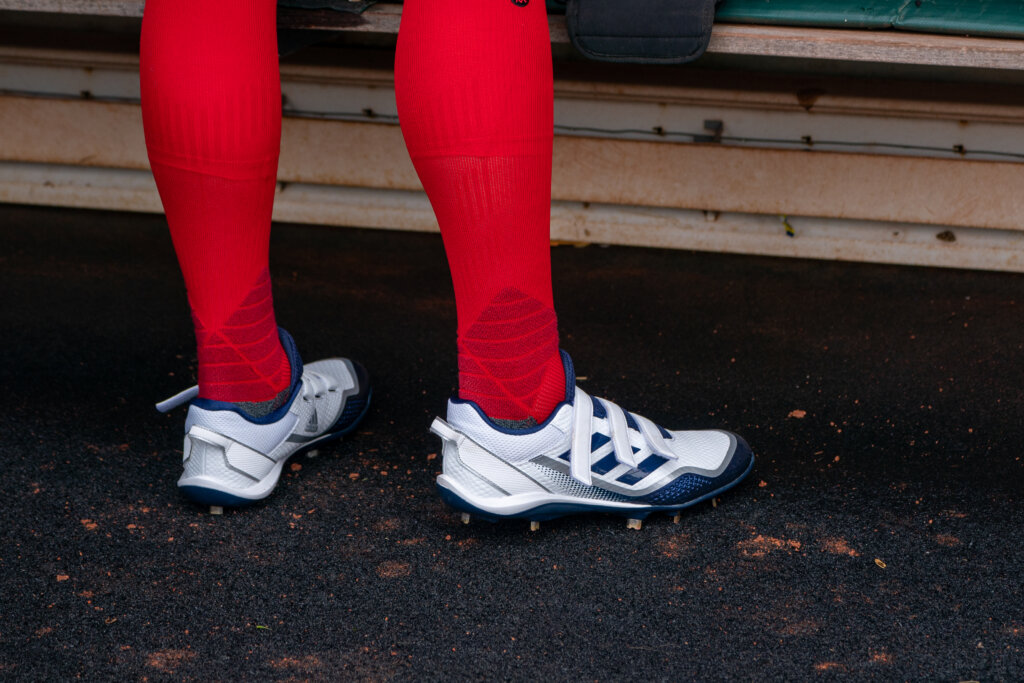 What Pros Wear: What Cleats Do Pro Baseball Players Wear? Here's Your ...