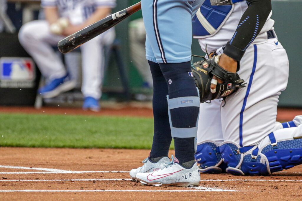 What Pros Wear: Bo Bichette's Nike Diamond Batter's Leg Guard - What ...
