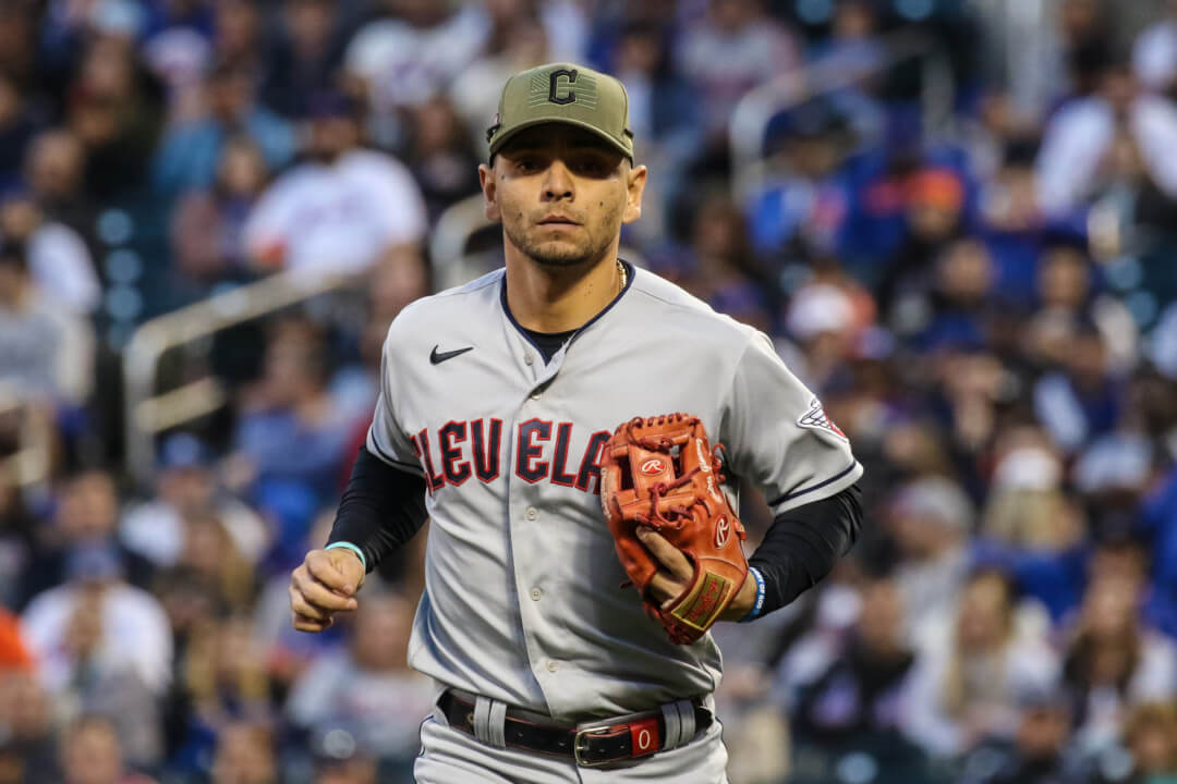 What Pros Wear: What Gloves Do MLB Players Wear? Here's the Baseball ...