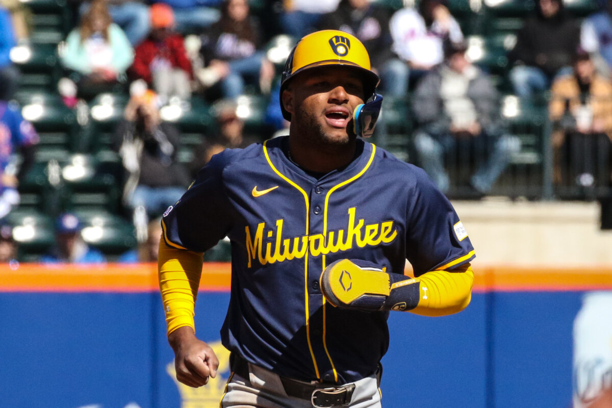 What Pros Wear: The Source for Pro Baseball Gloves, Cleats, Bats & Pro ...